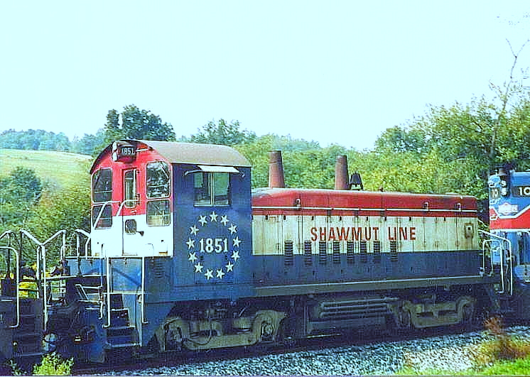 P&S SW9’s in original and Bicentennial Paint. – PITTSBURG & SHAWMUT