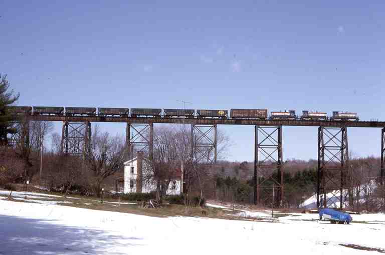 PITTSBURG & SHAWMUT – THE SHAWMUT LINE