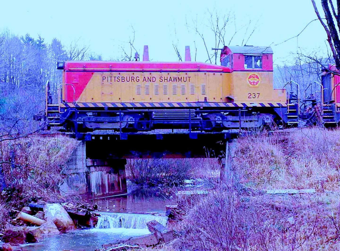 PITTSBURG & SHAWMUT – THE SHAWMUT LINE